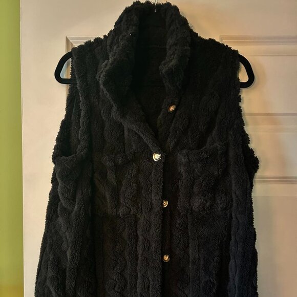 SHEIN | Sweaters | Womens Faux Fur Cozy Black Vest Size Xl | Poshmark